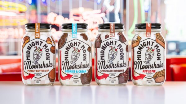 Creamy Moonshine Cocktail Recipes - Midnight Moon | All-American ...